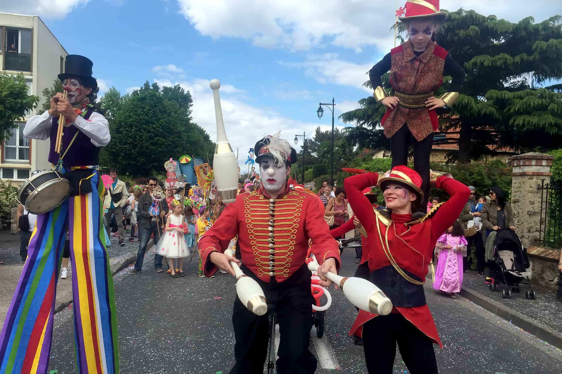 Circus Parade - Sésame Spectacles