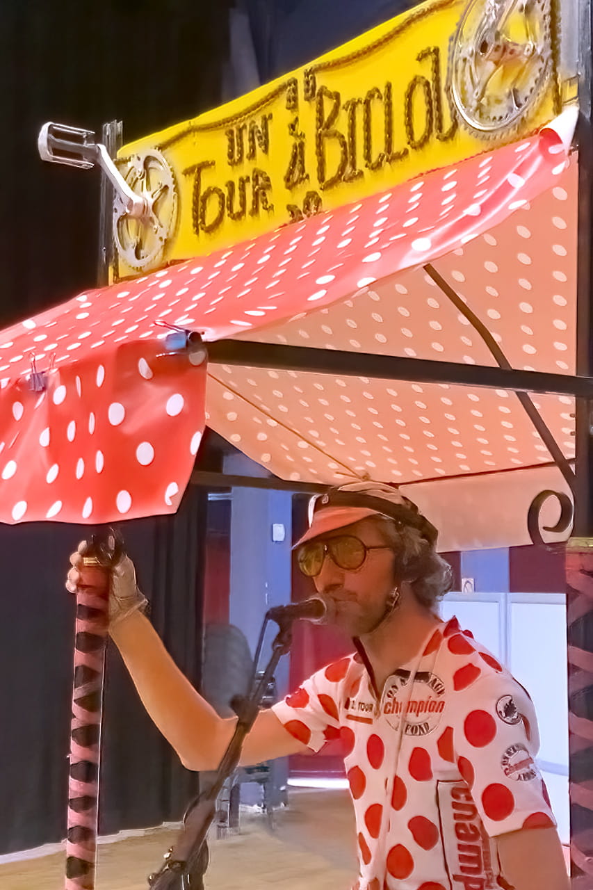 Le petit manège à vélo - Sésame Spectacles